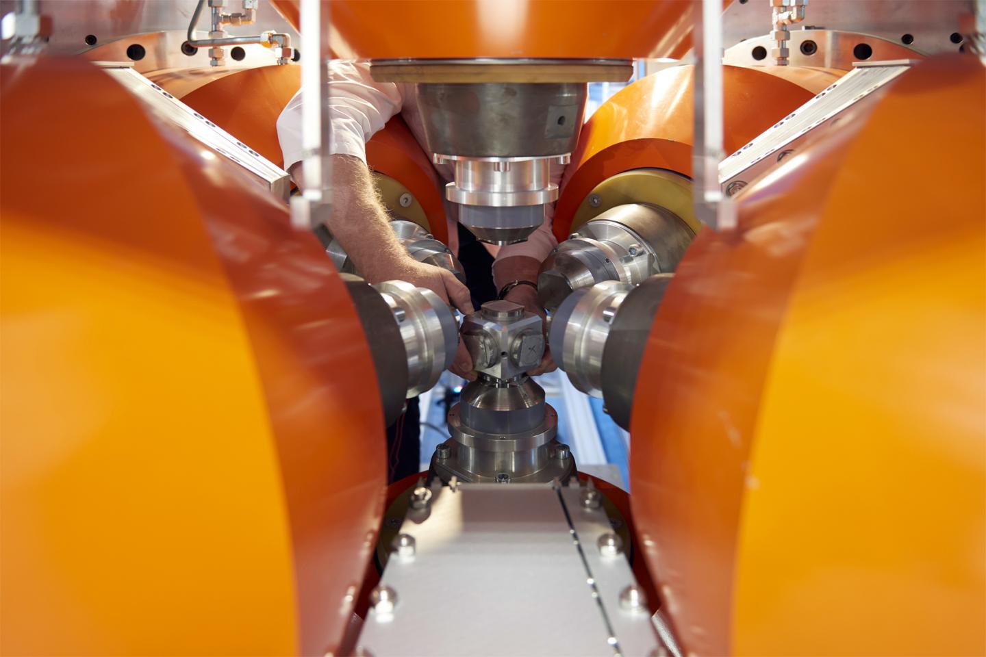 View into the SAPHiR multi-anv [IMAGE] | EurekAlert! Science News Releases