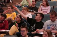 Peer discussion improves student performance | EurekAlert!