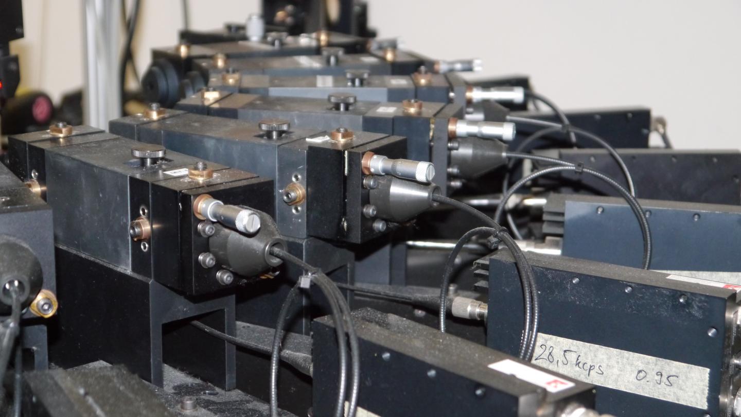 Multi-Angle Light Scattering I [IMAGE] | EurekAlert! Science News Releases