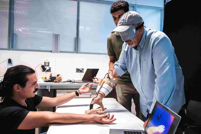 Subject in a blinded experimen [IMAGE] | EurekAlert! Science News Releases