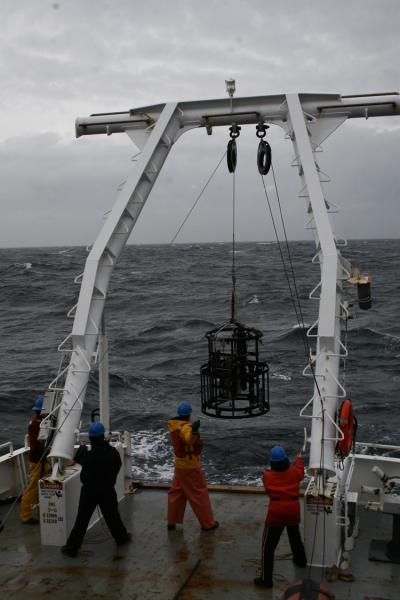 Instrument Deployment [IMAGE] | EurekAlert! Science News Releases