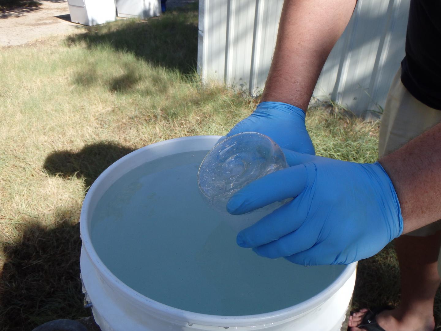 Water Sampling in Pennsylvania [IMAGE] | EurekAlert! Science News Releases