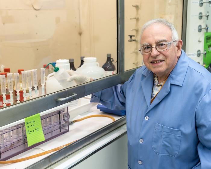 Bruce Tomkins of Oak Ridge Nat [IMAGE] | EurekAlert! Science News Releases