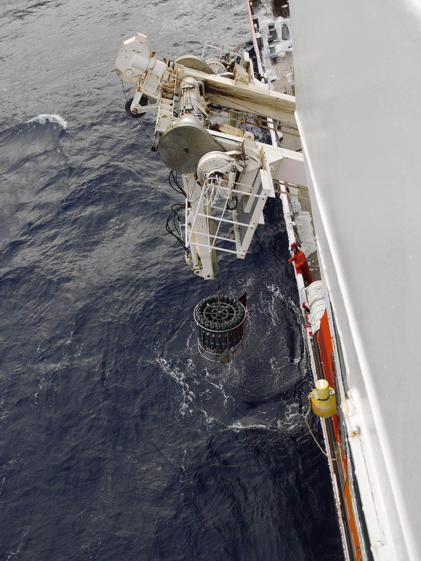 Southern Ocean Circulation Patterns That Keep | EurekAlert!