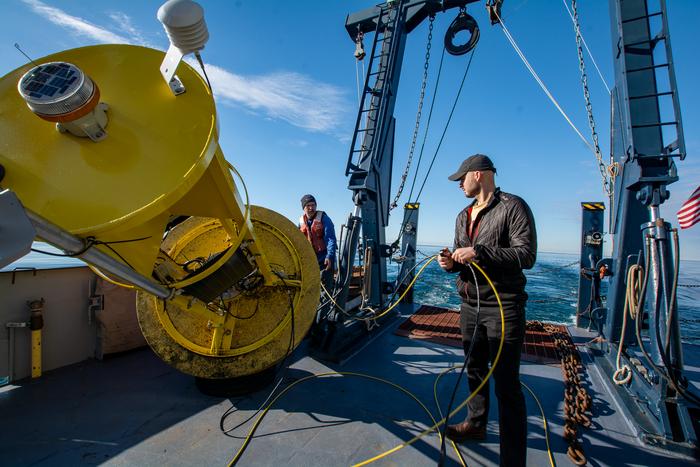 Lake Superior buoy deployment [IMAGE] | EurekAlert! Science News Releases