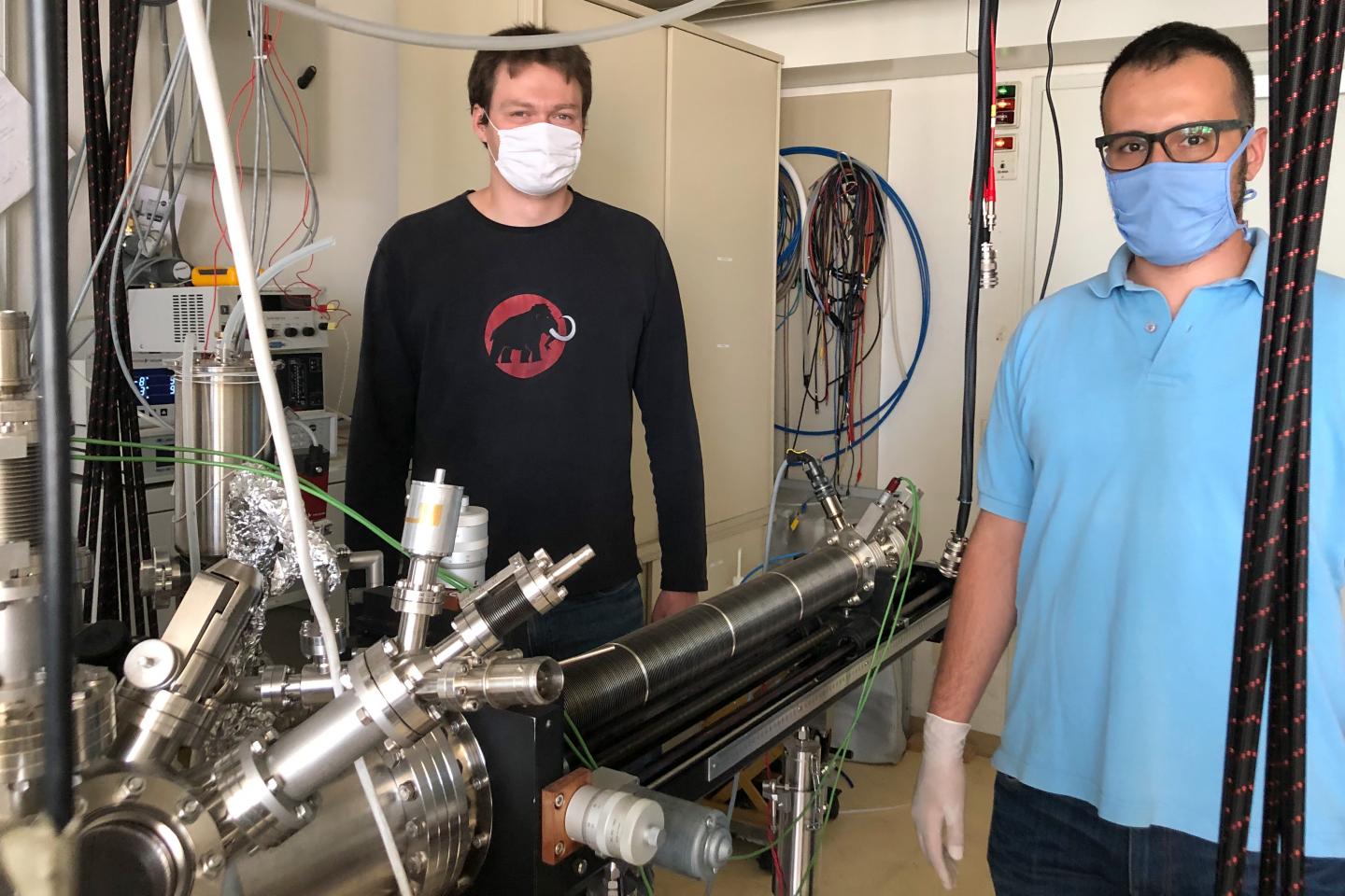 Martin Setvin and Igor Sokolov [IMAGE] | EurekAlert! Science News Releases