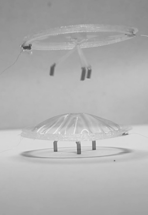 PHDE actuators on jumping robo [IMAGE] | EurekAlert! Science News Releases