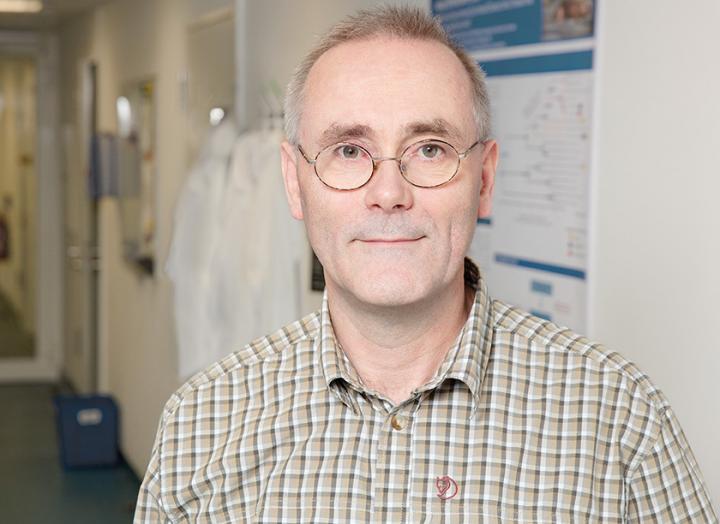 Professor Gary R. Lewin, Max D [IMAGE] | EurekAlert! Science News Releases