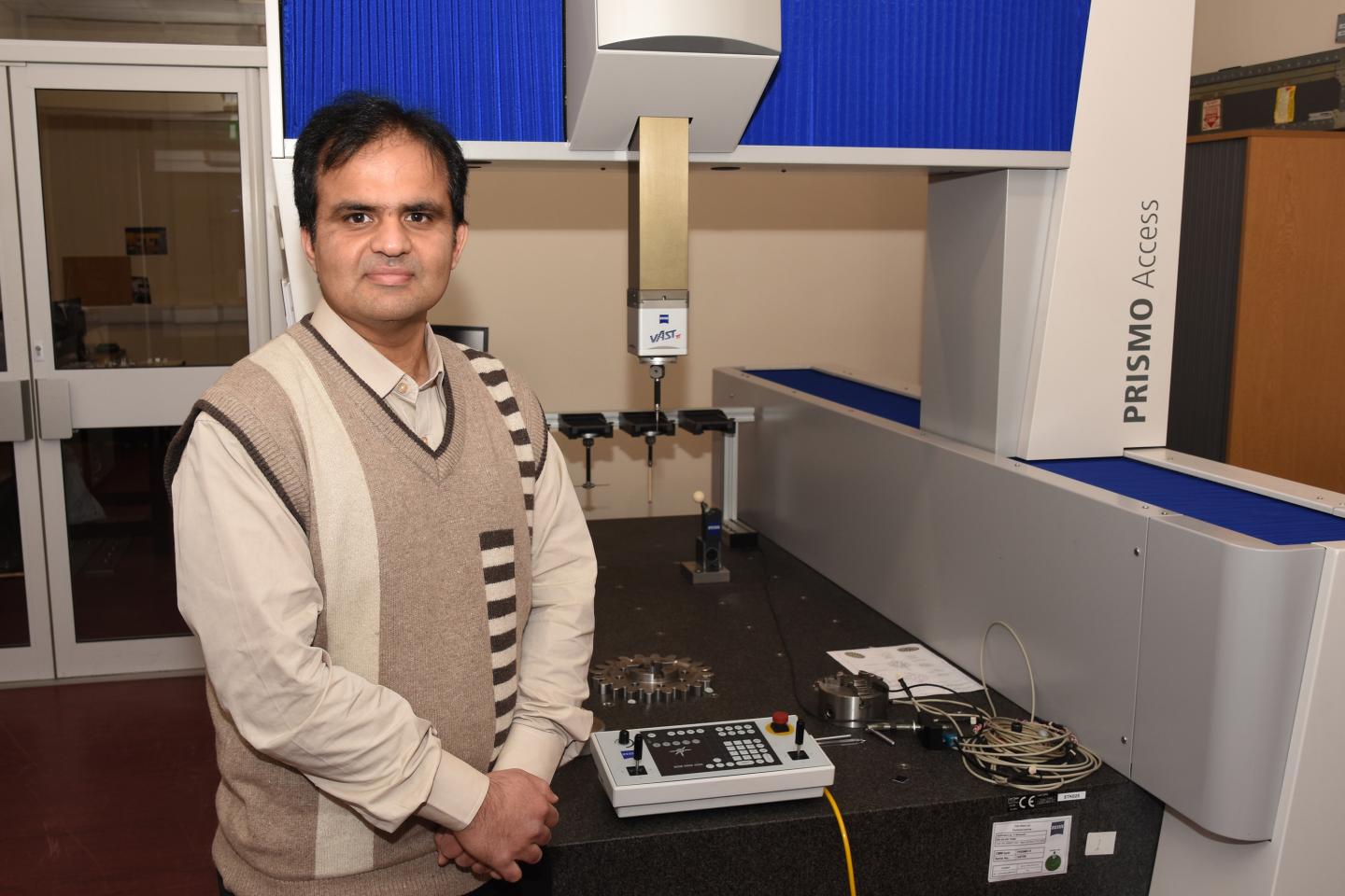 Dr. Naeem Mian, University of [IMAGE] | EurekAlert! Science News Releases