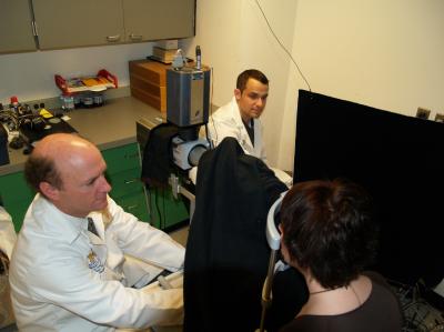 Testing a Patient with the FA [IMAGE] | EurekAlert! Science News Releases