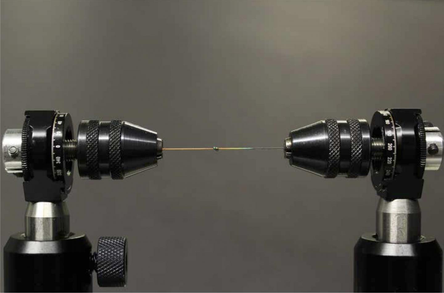 Color-Changing Fiber and Theory Reveal Fundam | EurekAlert!