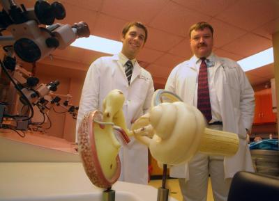 Drs. Kenneth Iverson and Brian [IMAGE] | EurekAlert! Science News Releases