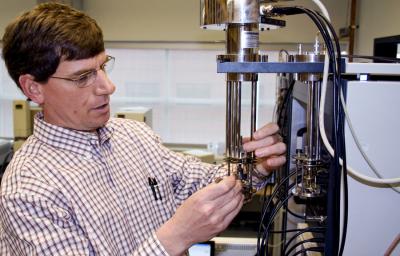 Iowa State, Ames Lab engineer works to develo | EurekAlert!