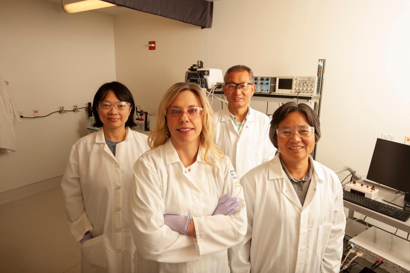 Crystal Ripplinger and her Lab [IMAGE] | EurekAlert! Science News Releases