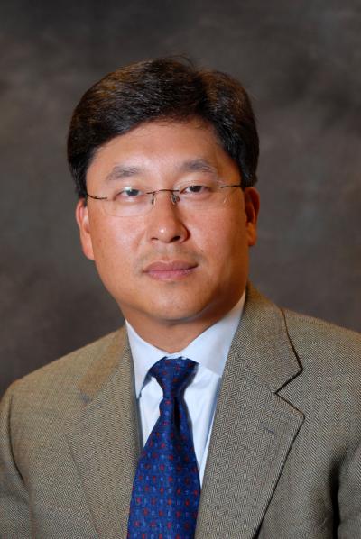 William Hahn, M.D., Ph.D., Dan [IMAGE] | EurekAlert! Science News Releases