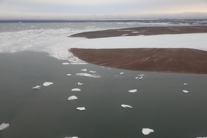 Melting ice caps on the island [IMAGE] | EurekAlert! Science News Releases
