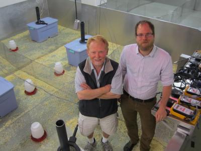 Wayne Potts and James Ruff, Un [IMAGE] | EurekAlert! Science News Releases