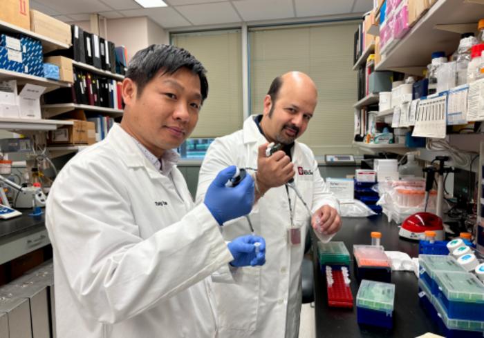 Ngoc Tung Tran, PhD and Reuben [IMAGE] | EurekAlert! Science News Releases