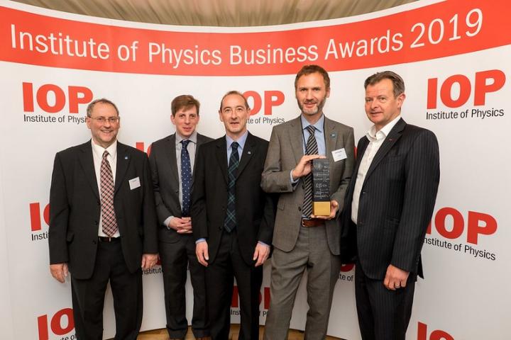Institute of Physics Award [IMAGE] | EurekAlert! Science News Releases