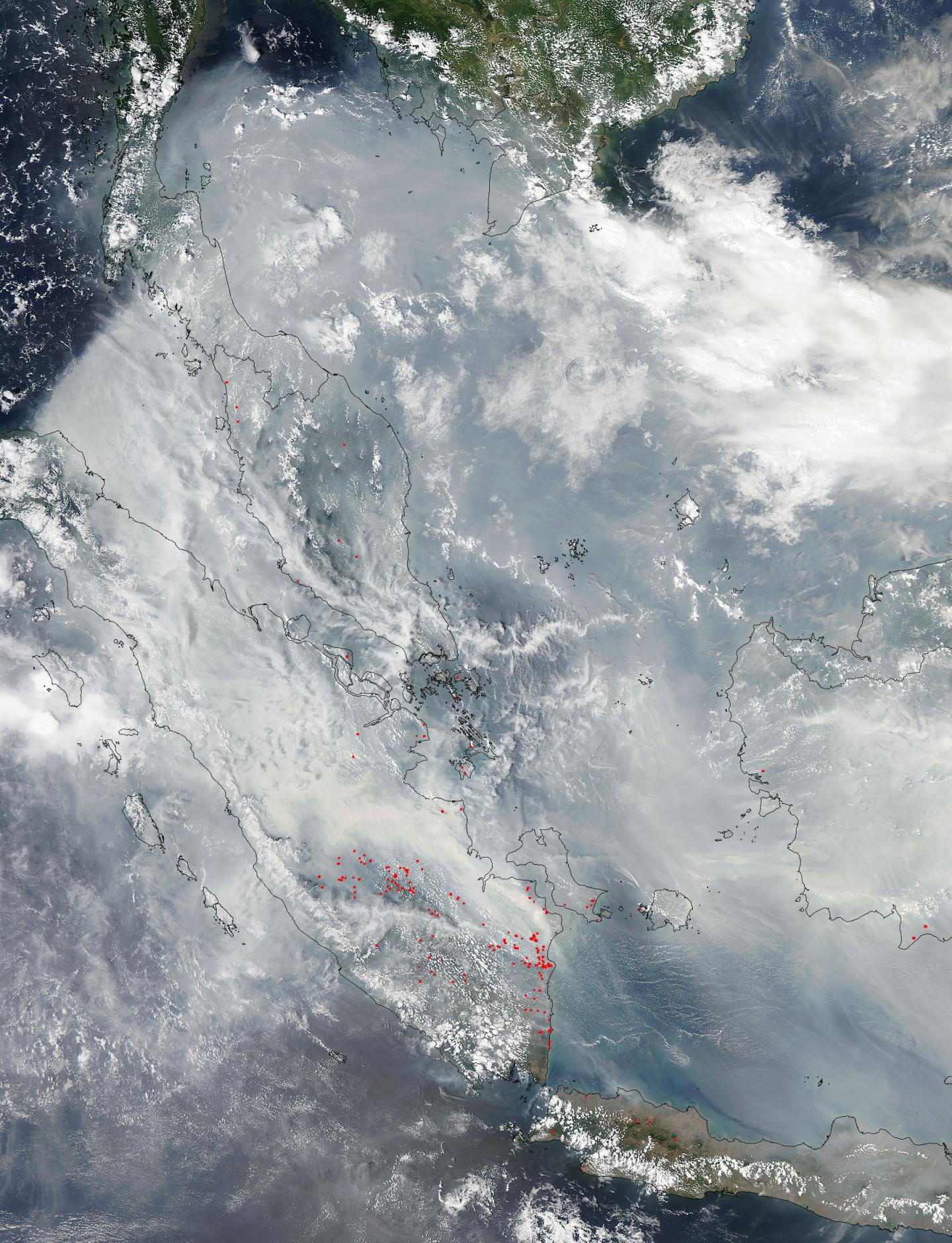 Smoke and Fires in Sumatra Oct [IMAGE] | EurekAlert! Science News Releases
