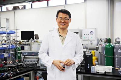 Jong-Beom Baek, Ulsan National [IMAGE] | EurekAlert! Science News Releases