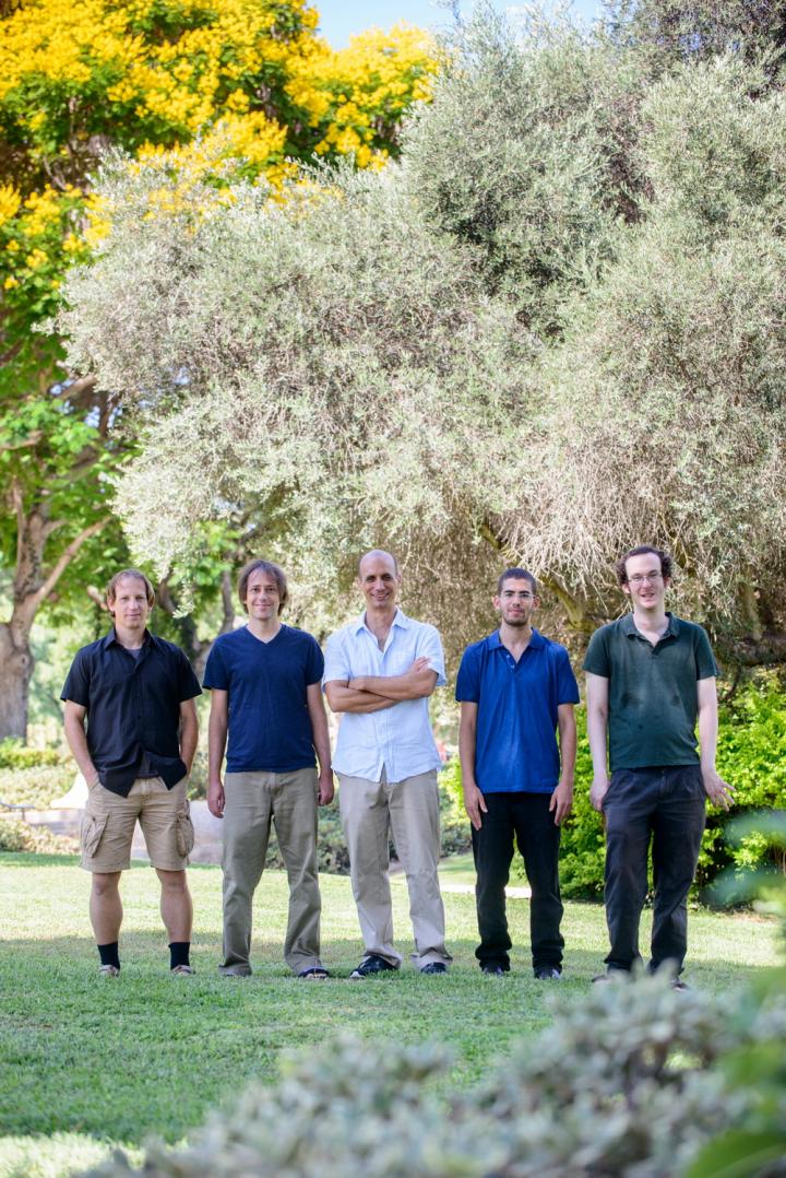 Ehud Fonio, Ofer Feinerman, Ni [IMAGE] | EurekAlert! Science News Releases