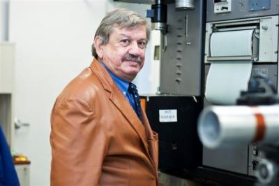 NJIT patent may be able to replace BPA, make | EurekAlert!