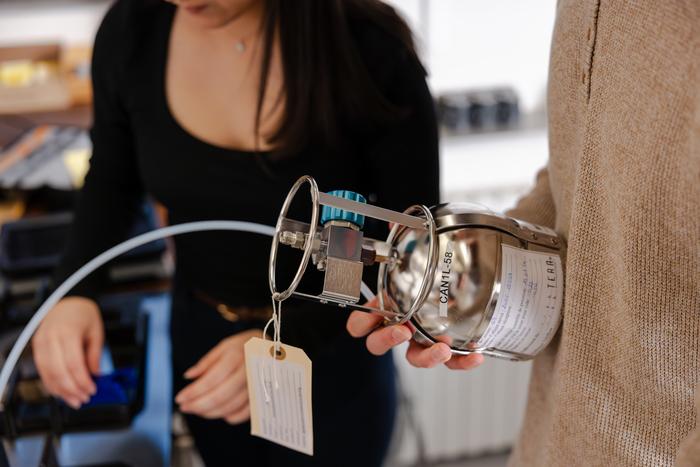 New study confirms presence of benzene in nat | EurekAlert!