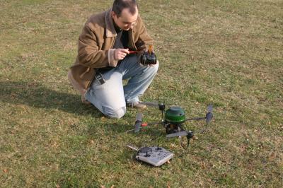 Mini helicopters as disaster helpers | EurekAlert!