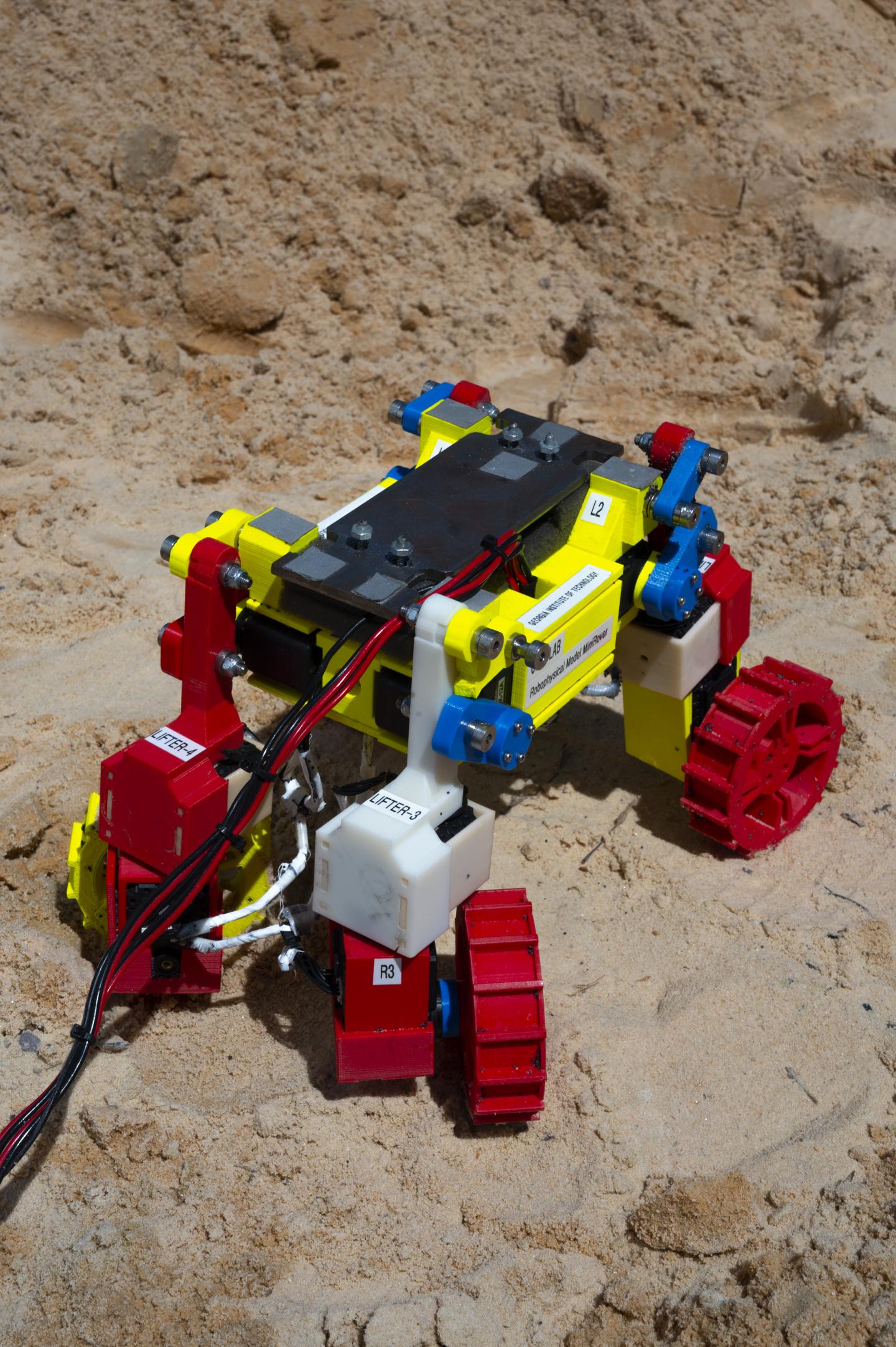 Mini Rover Operating in Beach [IMAGE] | EurekAlert! Science News Releases