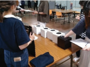 Study finds tactile impressions add product v | EurekAlert!