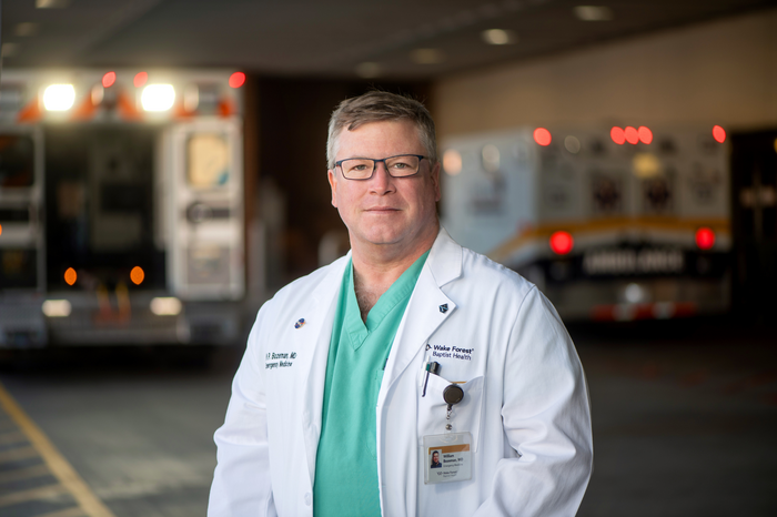 Study finds vascular neck restraint used by l | EurekAlert!