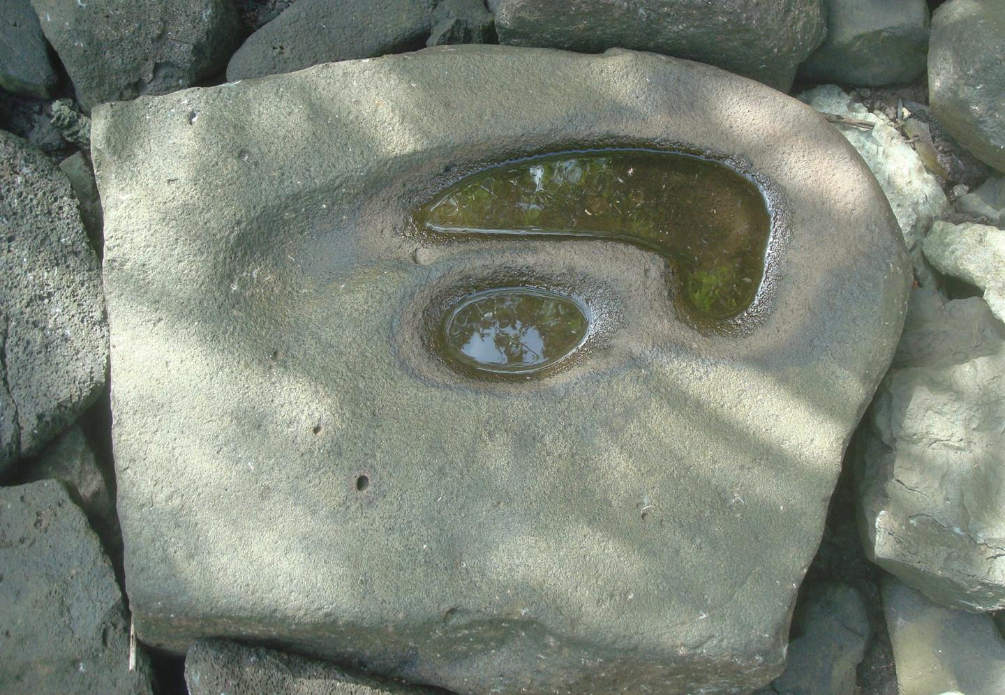 Ancient Micronesian Tombs Olde [IMAGE] | EurekAlert! Science News Releases