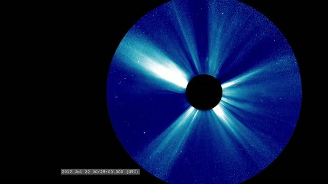 Discovering structure in the outer corona | EurekAlert!