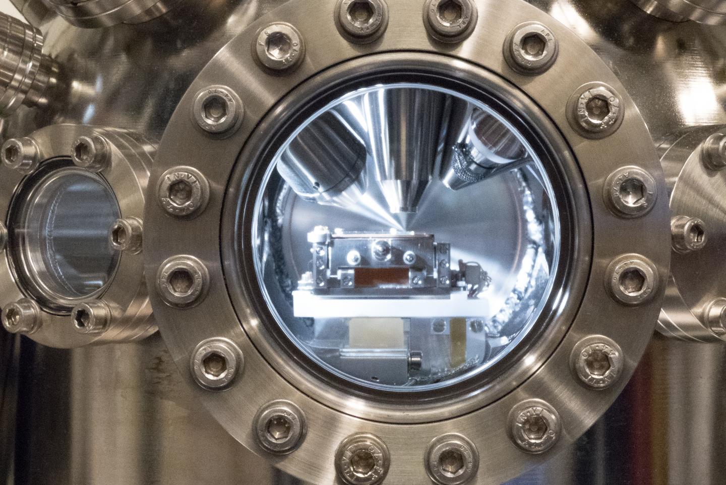 Test Chamber in Time-Of-Flight [IMAGE] | EurekAlert! Science News Releases