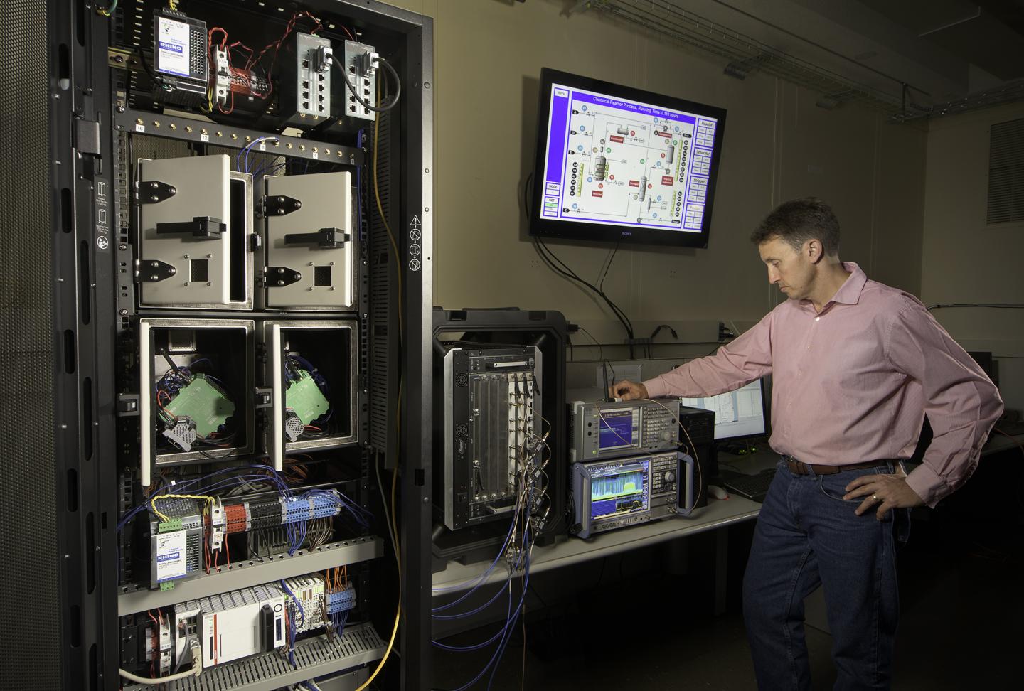 Want to make your factory wireless? NIST can | EurekAlert!