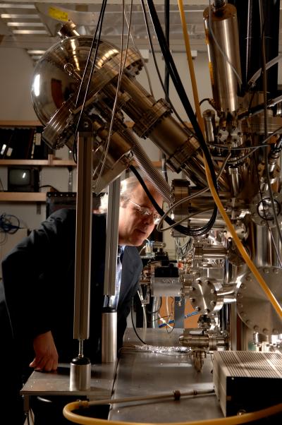 Powerful Microscopes [IMAGE] | EurekAlert! Science News Releases