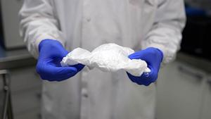 Novel feather-light ‘heat shield’ materials | EurekAlert!