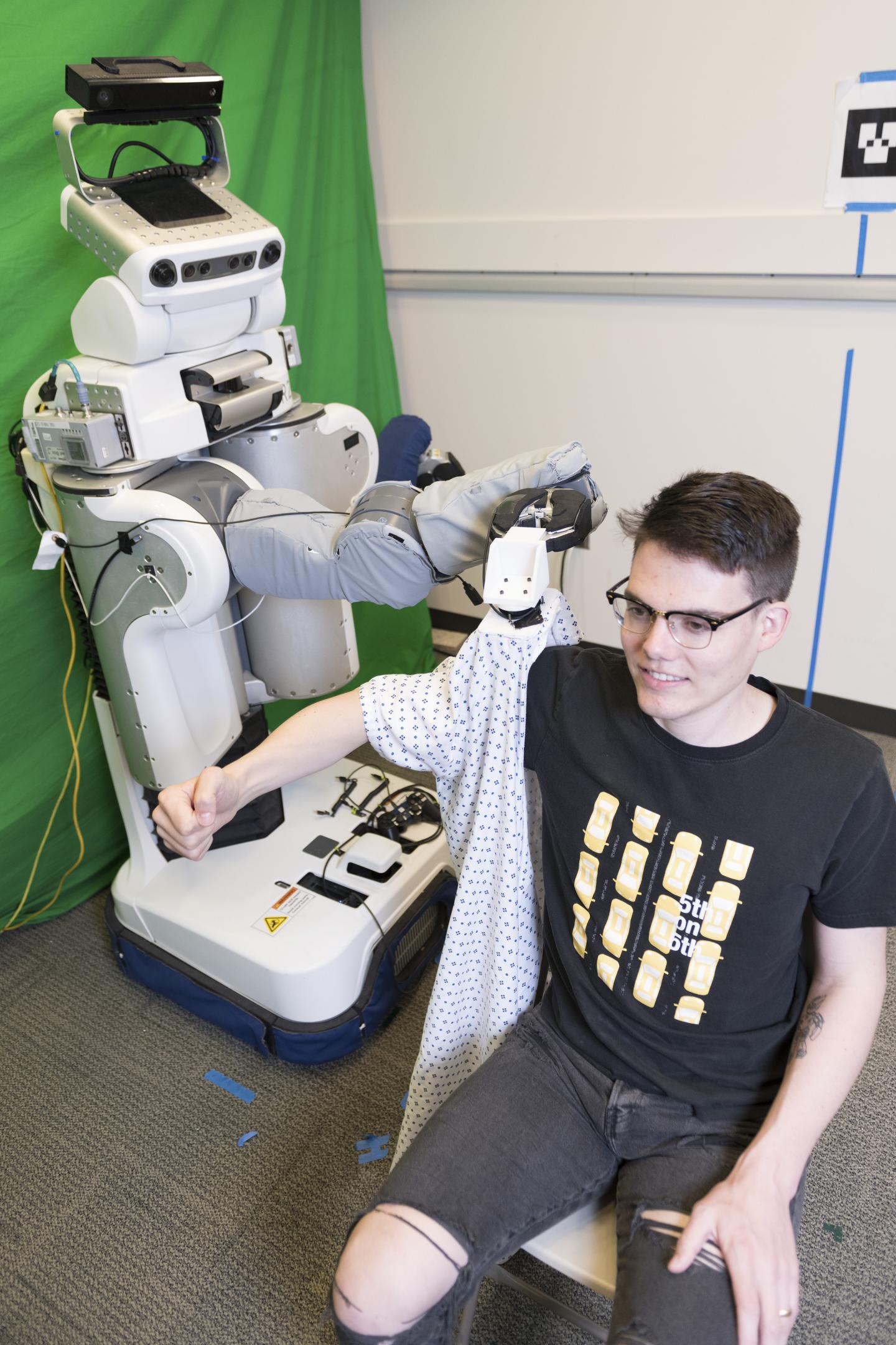 Robot teaches itself how to dress people | EurekAlert!