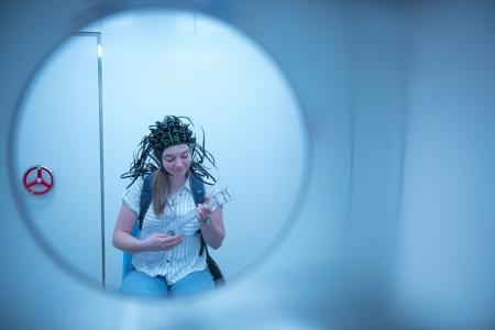 Wearable MEG scanner [IMAGE] | EurekAlert! Science News Releases