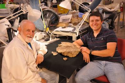 Fossil Preparatory Jerry Golde [IMAGE] | EurekAlert! Science News Releases