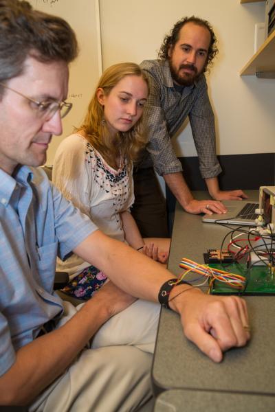 David Kotz, Rianna Starheim, a [IMAGE] | EurekAlert! Science News Releases