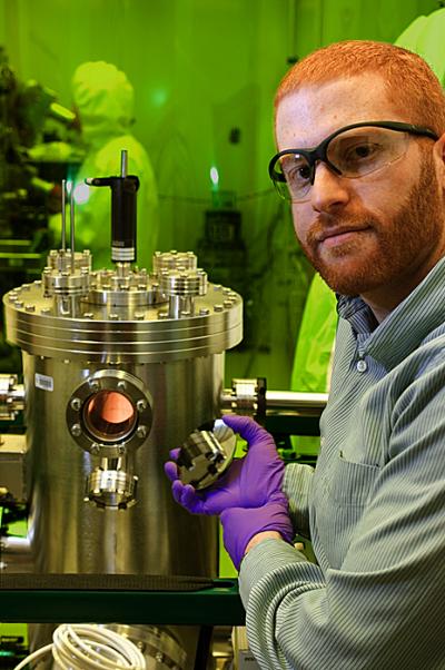 University of Delaware Spintro [IMAGE] | EurekAlert! Science News Releases