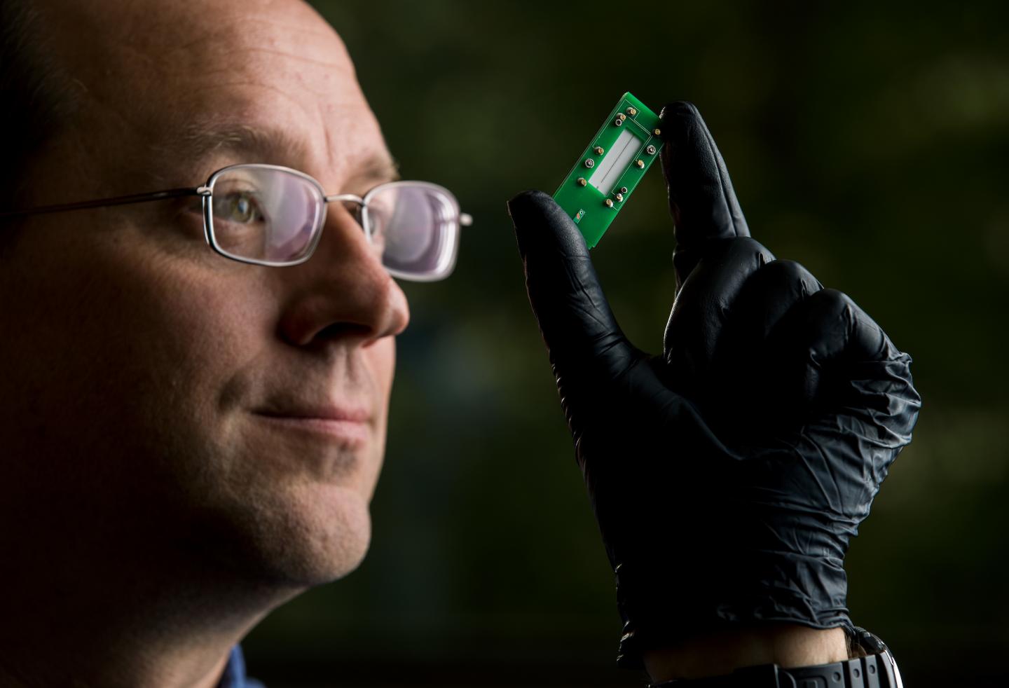 Mini Mass Spectrometer (1 of 3 [IMAGE] | EurekAlert! Science News Releases