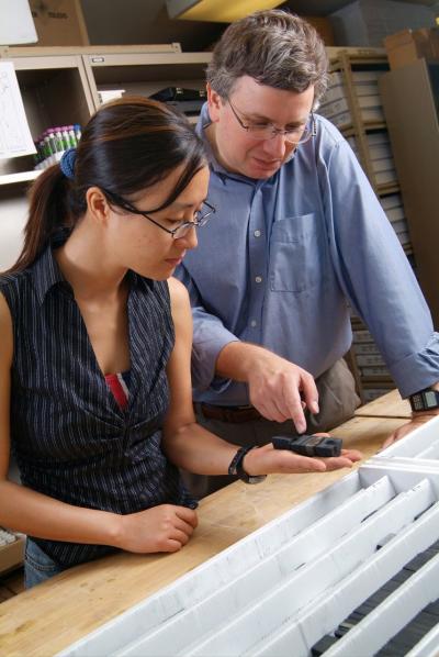 ASU Professor 'Follows the Elements' to Under | EurekAlert!