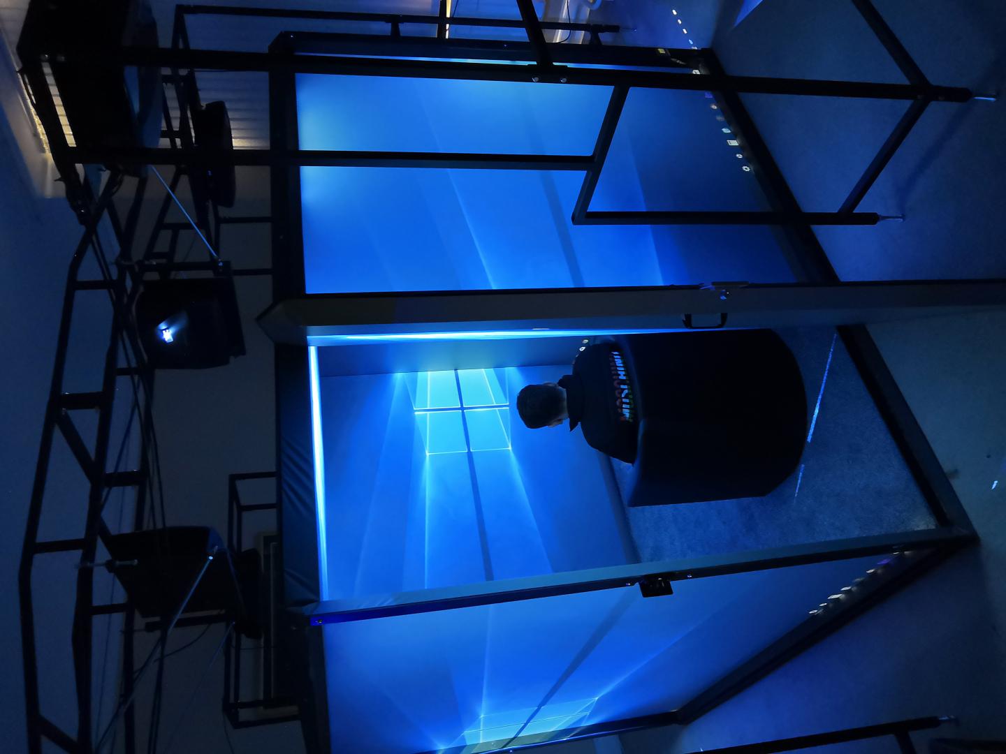 The Blue Room [IMAGE] | EurekAlert! Science News Releases