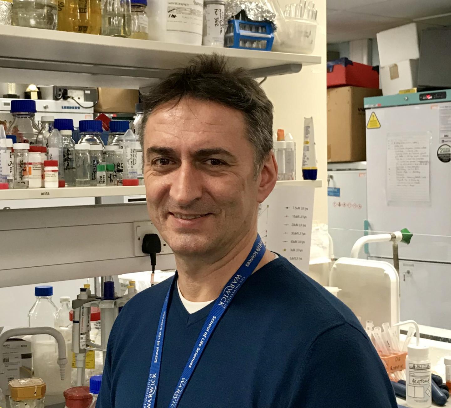 David Roper, University of War [IMAGE] | EurekAlert! Science News Releases