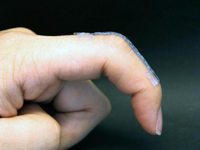 a new soft and stretchable mat [IMAGE] | EurekAlert! Science News Releases