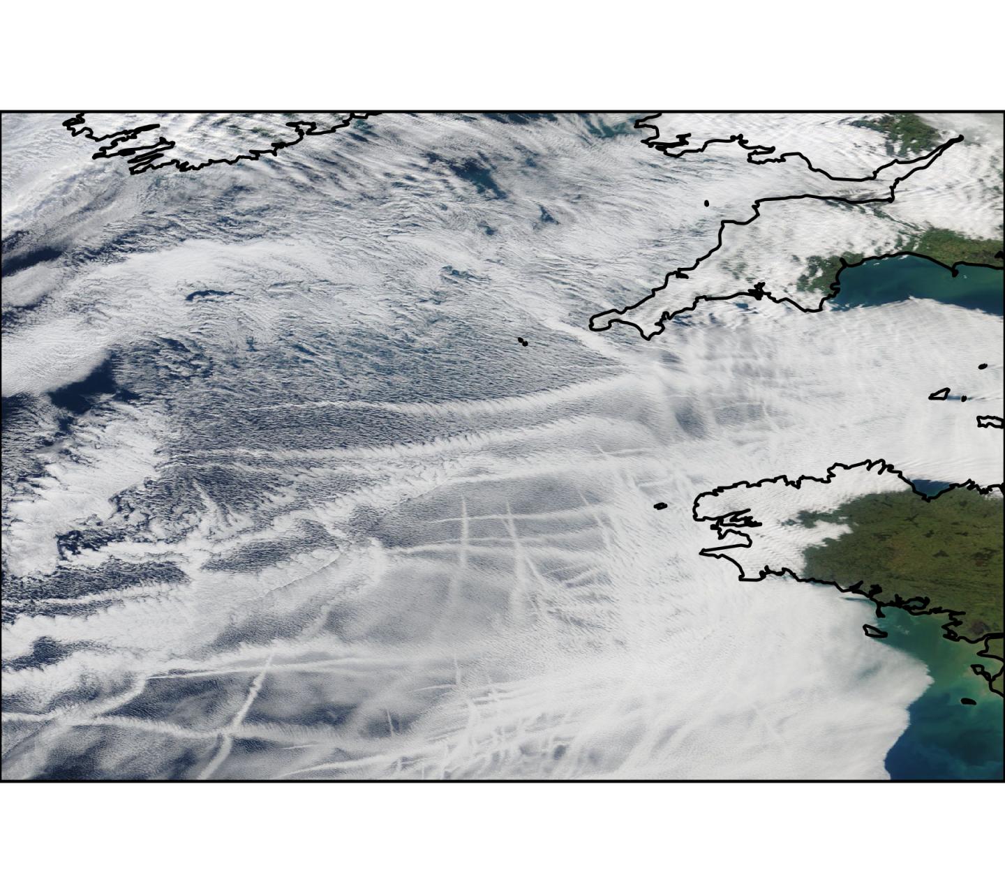 Tracks off Cornwall [IMAGE] | EurekAlert! Science News Releases