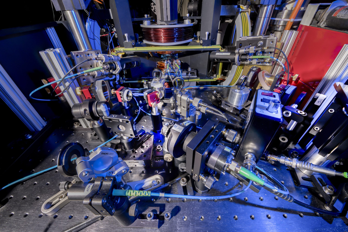 ultracold atomic lab [IMAGE] | EurekAlert! Science News Releases